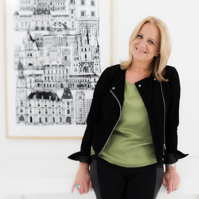 Maree Coote - Reading Australia